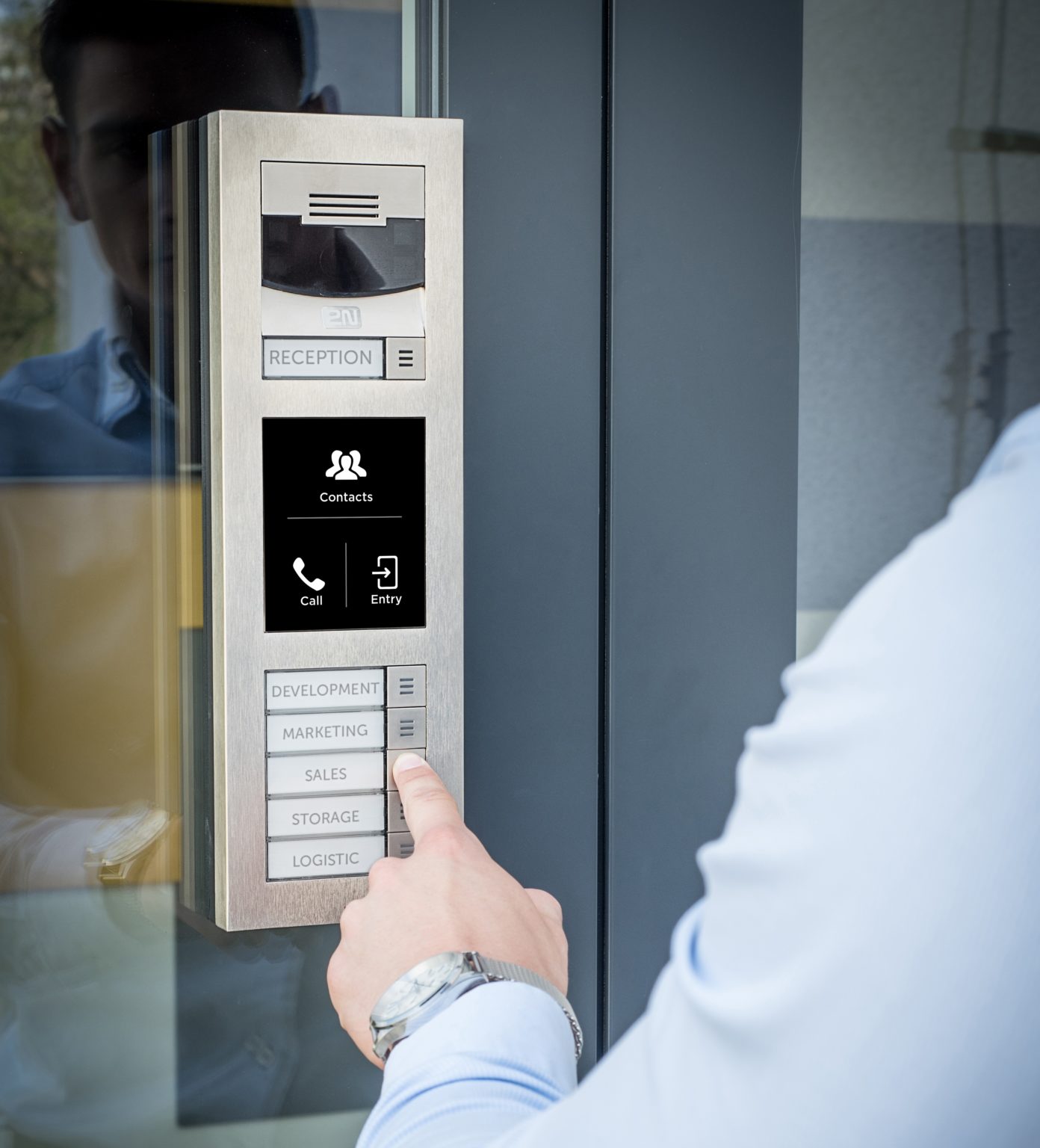 Reliable door entry and door Intercom systems from Synel UK.